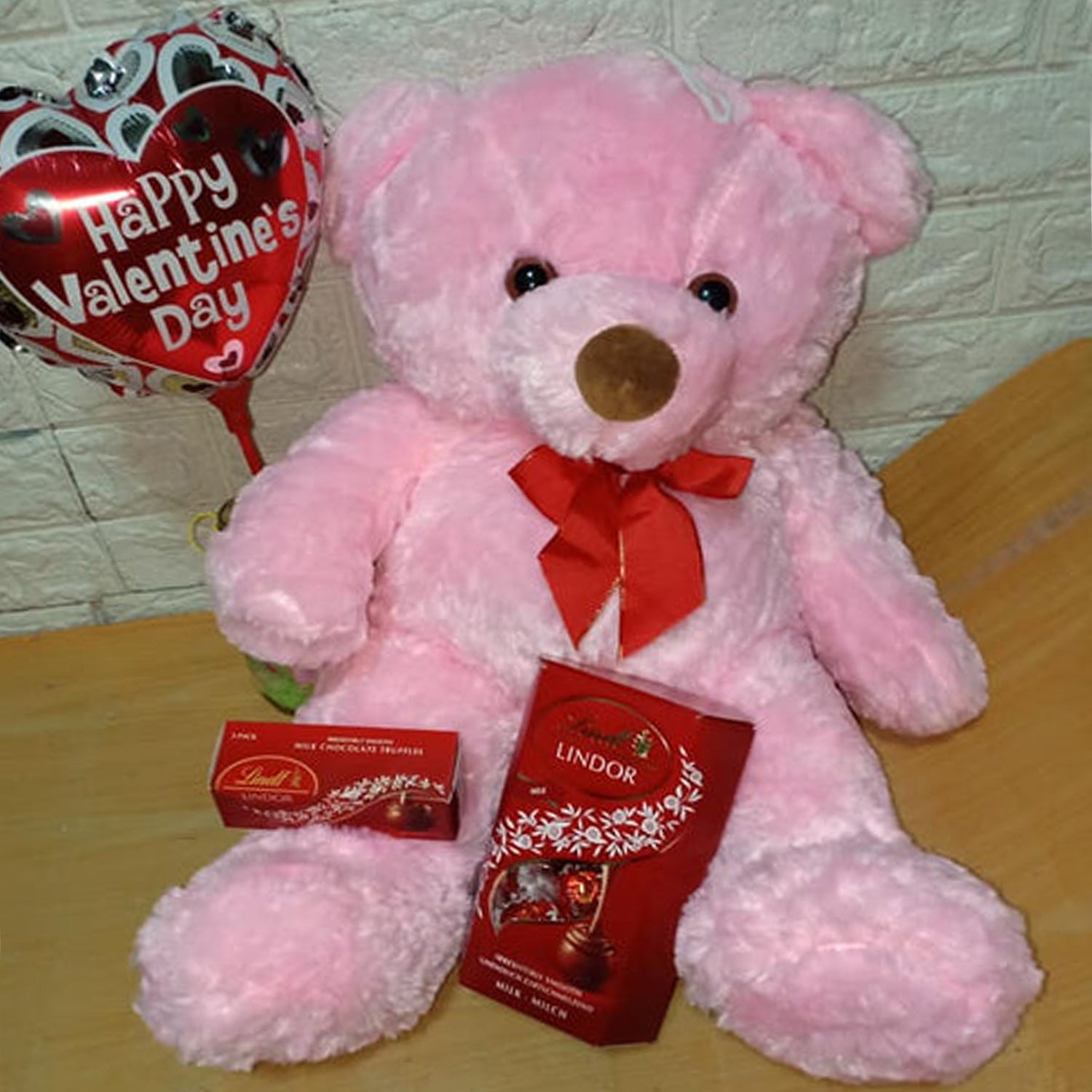 Buy Teddy & Chocolate Valentines Gift Online in Philippines - FNP PH